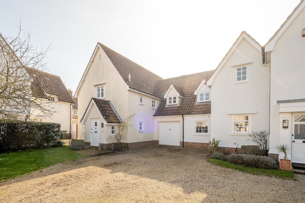 Harvest Cottage - Sleeps 6 Guests In 3 Bedrooms - Aldeburgh