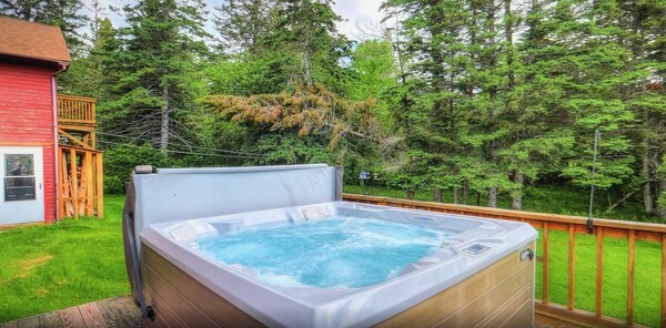 Rangeley Country Retreat - Town, Lake & Saddleback Mountain, Maine - Rangeley, ME