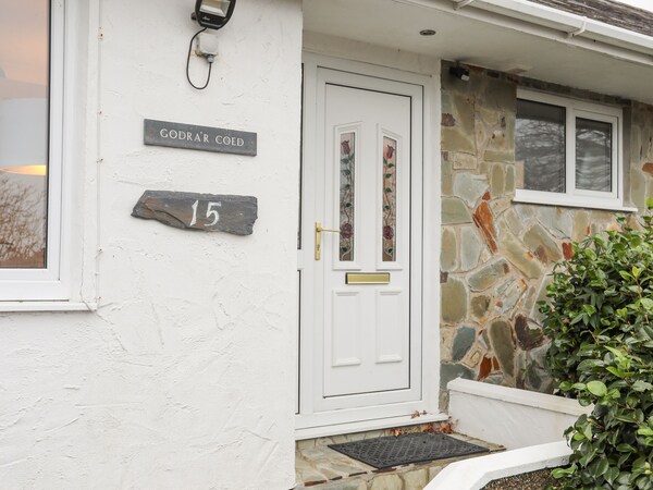 15 Maes Awel, Pet Friendly, Character Holiday Cottage In Abersoch - Abersoch