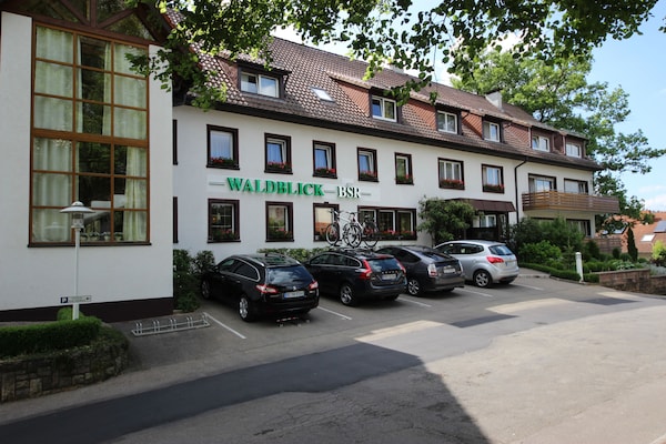Doppelzimmer Kompakt, Retro Ohne Balkon, 1 Doppelbett - Donaueschingen