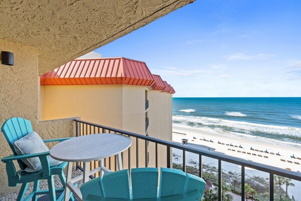 Summerhouse 1001a - Beachfront, Vip Beach Service Incl - 2 Pools, Hot Tub - Panama City, FL