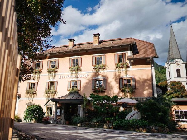 Wohnzimmer Fisch&chips Frühstück 1-4 Nächte - Bike-boutiquehotel Lindenhof - Carinthia