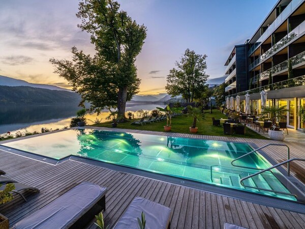 Doppelzimmer In Der Villa Ohne Balkon - Villa Postillion Am See - Spittal an der Drau