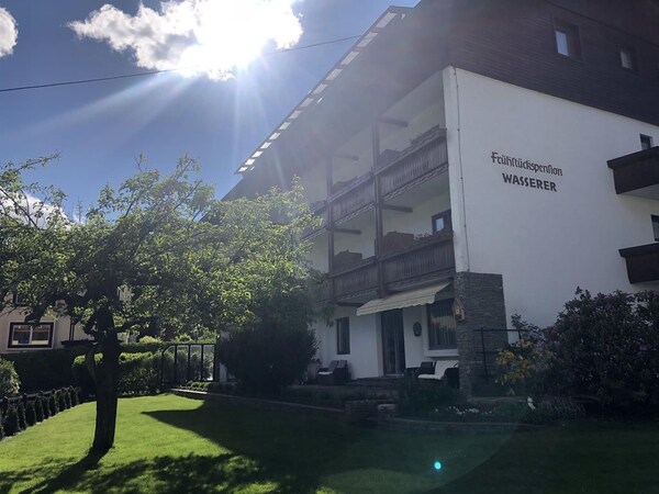 Dreibettzimmer - Frühstückspension Appartements Wasserer - Bad Kleinkirchheim
