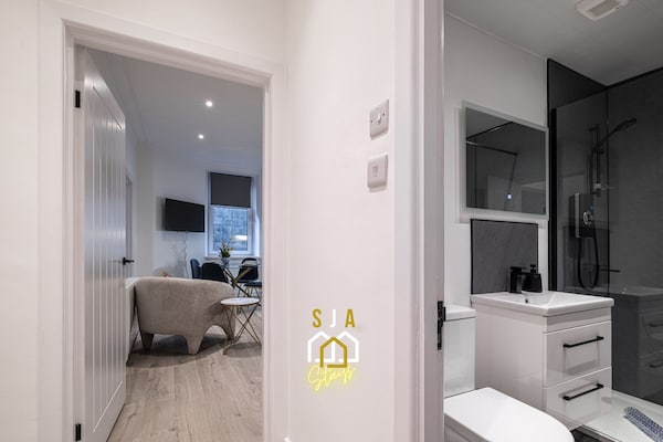 Holburn Hideaway-sja Stays-luxury 2 Bed Apartment - Aberdeen