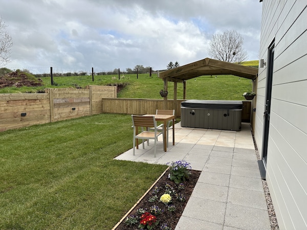 Springwell Lodge, Pet Friendly, Country Holiday Cottage In Exeter - Exeter