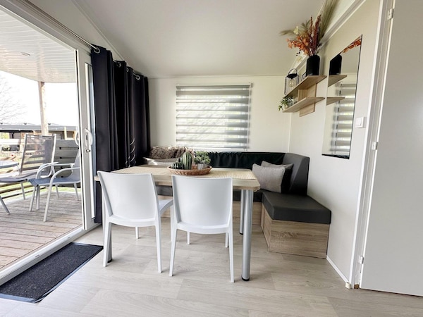 Compact And Cozy Chalet For 4 People - Sint Maartenszee