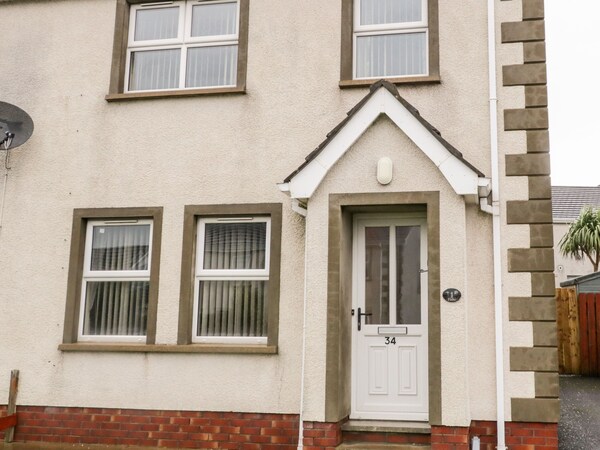 Haller House, Pet Friendly, With Open Fire In Ballycastle - Ballycastle