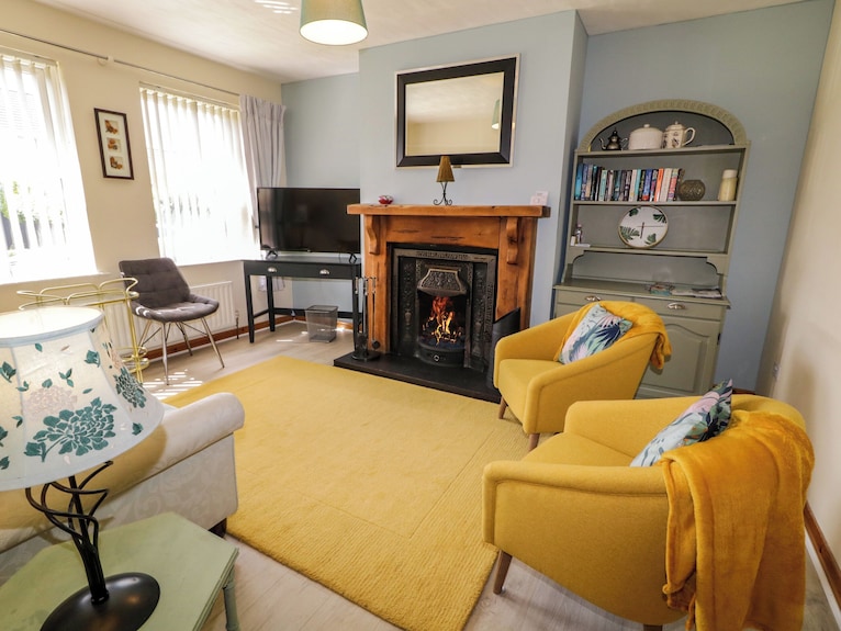 Haller House, Pet Friendly, With Open Fire In Ballycastle - Ballycastle