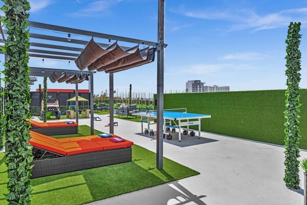 Luxury 3 Bds Apt Brand New, Perfectly Located #202 - Sunrise, FL