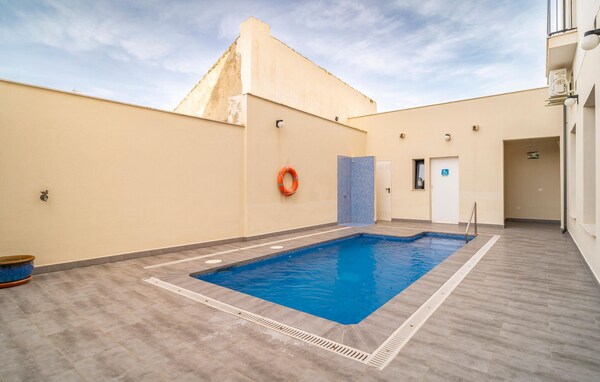 Nice Apartment In Fuente De Piedra - Mollina