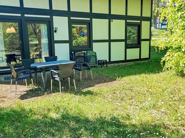 Herrliche Wohnung In Einem Ferienhaus Für 4 Gäste Mit  W-lan, Tv, Terrasse Und Haustiere Erlaubt - Frankenberg (Eder)