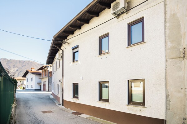 Koza Apartment, 1 Bedroom, Terrace, Airco, 44 M2, Garden - Gmina Tolmin