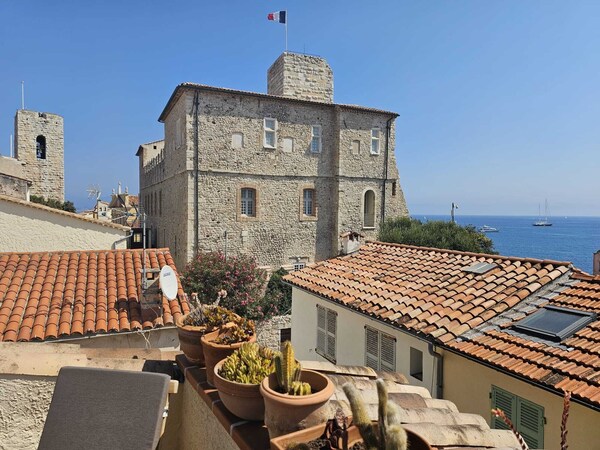 L' Hippocampe - Maison Authentique Dans Le Vieil Antibes - Antibes