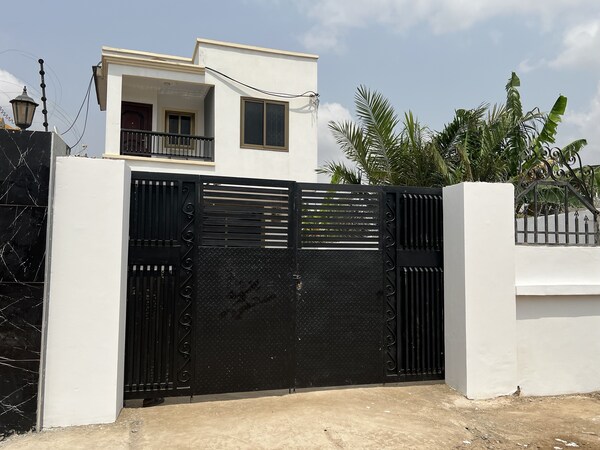 Dworth Lodge, East Legon Hills By The Malcom Mall ( 3 Bed House) - Accra