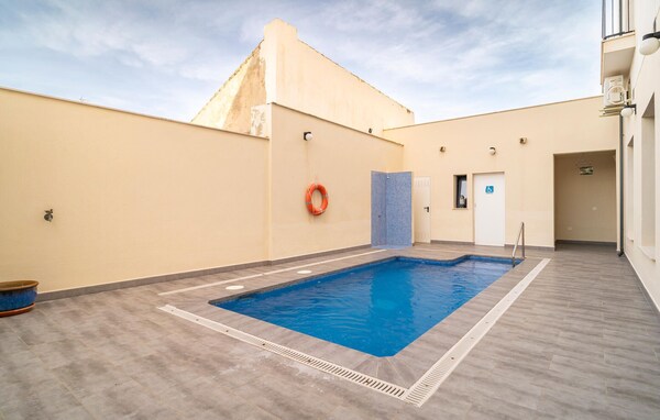 Gorgeous Apartment In Fuente De Piedra - Mollina