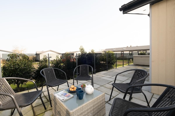 Pebbles  - Sleeps 6 Guests  In 3 Bedrooms - Aldeburgh