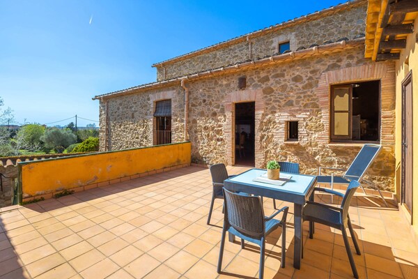 Country House With Pool On The Costa Brava - Verges