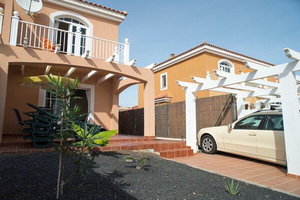 Vacation Home For 6 Guests With 105m² In Castillo Caleta De Fuste (251129) - Fuerteventura