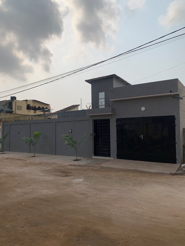 Brand New Luxurious Villa In Lome Be Kpota - Lomé