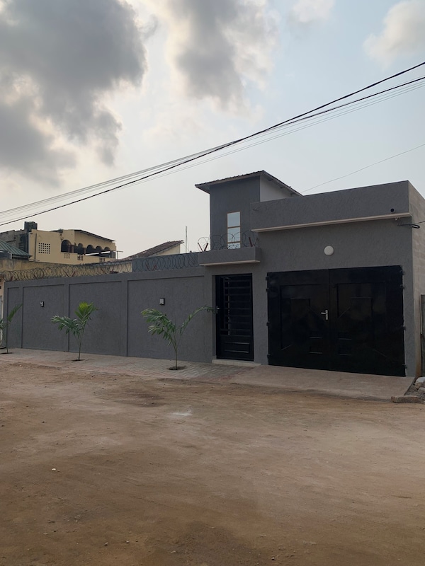 Brand New Luxurious Villa In Lome Be Kpota - Lomé