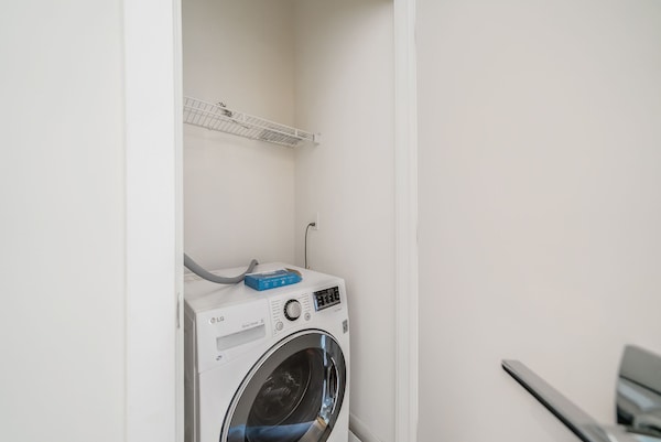 Bright And Airy One Bedroom Suite I Pool I Gym - Philadelphie, PA