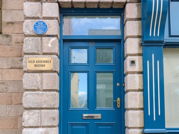 The Old Assembly Rooms, Pet Friendly In Bishop Auckland - Auckland Castle
