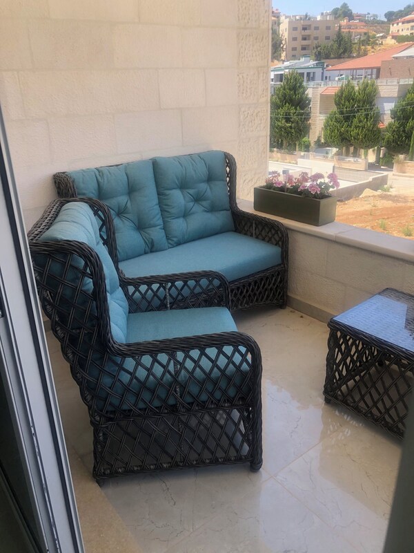 New Condo In The Royals Hills Area \Nfamily, Friendly, Quiet Neighborhood - Amman