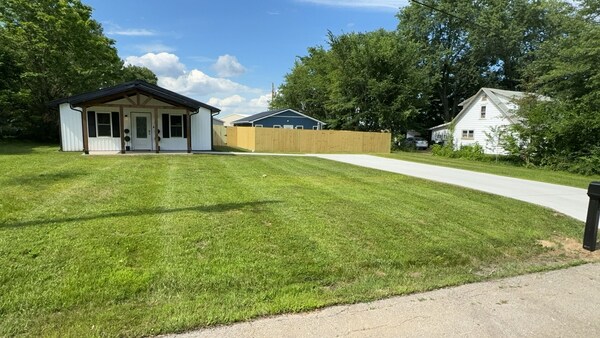 Townside White House - Rolla, MO