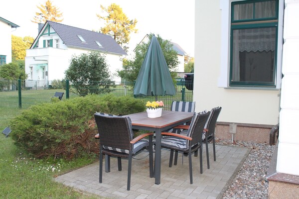 Ferienwohnung 2 Zur Wiese - Villa Friedemann - Zempin