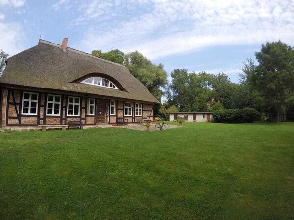 Vacation Apartment (Ground Floor) - Old Rectory Rappin - Trent