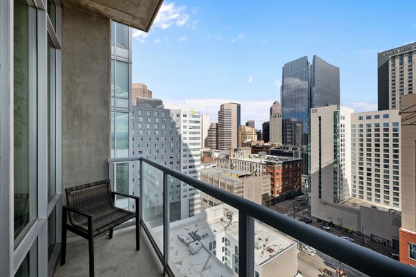 New Listing! Downtown Living At Its Finest At The Spire - Executive Rental - Denver, CO