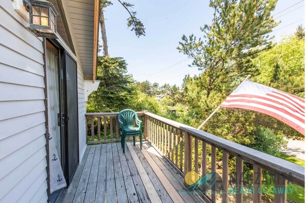 Dog Friendly, Close To Beach, Family Home With Bikes And A Roaring Fireplace! - Manzanita, OR