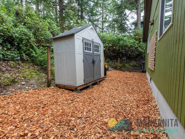 A Wave Away, Close To The Beach, Dog Friendly, One Level! - Manzanita, OR