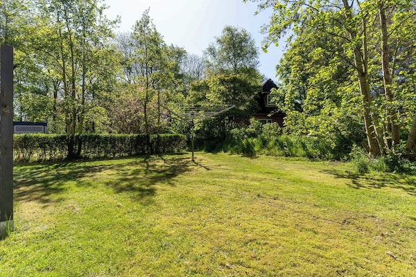 Moderne Ferienwohnung Mit Terrasse In Idyllischer Umgebung - Sankt Peter-Ording