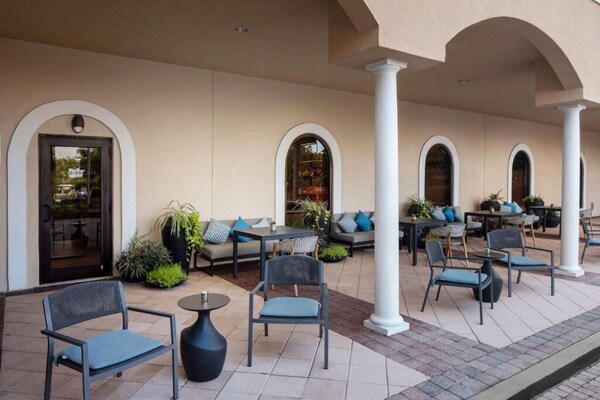 Couples Retreat | Modern Amenities & Waterfront Views - Pinellas Park, FL