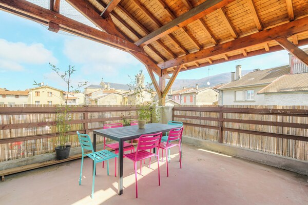 Gîte La Terrasse, Proche Cnpe Et Via Rhôna, Idéal Pour Les Amoureux Du Vélo ! - Saint-Vulbas