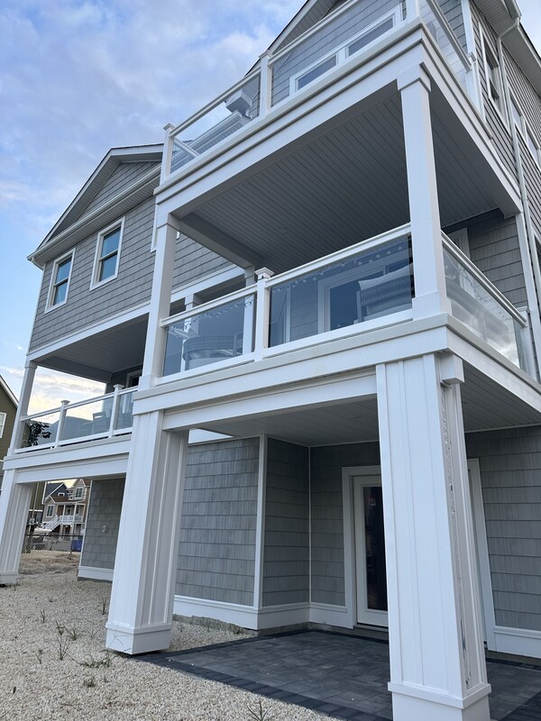 Beautiful New Home With Heated Pool On A Lagoon - 長灘島