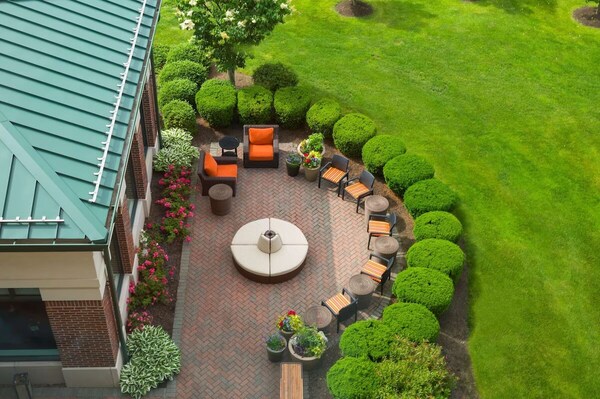 Explore Hartford: Cozy Stay With Free Parking & Easy Access To Attractions - East Hampton, CT