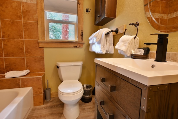 Seeking A Cozy Escape In The Heart Of The Rockies? Look No Further! - 科羅拉多州