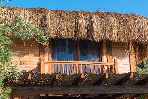Organic 2-bedroom Bungalow In Lovely Faralya Village. - Ölüdeniz