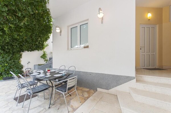 Casa Fjaka (100321-k1) - Stanici - Mimice