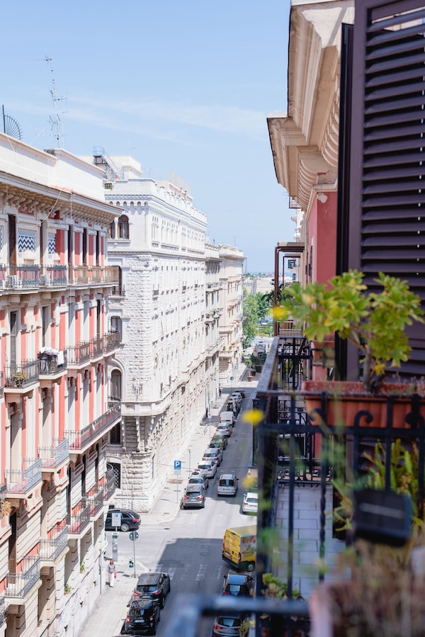Cozy Apartment In The Heart Of Bari Within Walking Distance Of The Sea And The Theater - Bari