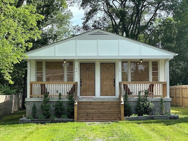 Escape To Nashville: 15 Min To Downtown & Bna, Sleeps 4, Gated Parking! - Hendersonville, TN