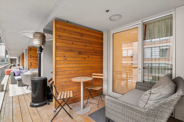 Luxury Two-level Loft, Gym, Ug Parking, Perfect Location - Brossard