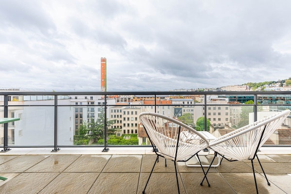 Guestready - Apt. Chic Et Fonctionnel Avec Balcon - Suresnes