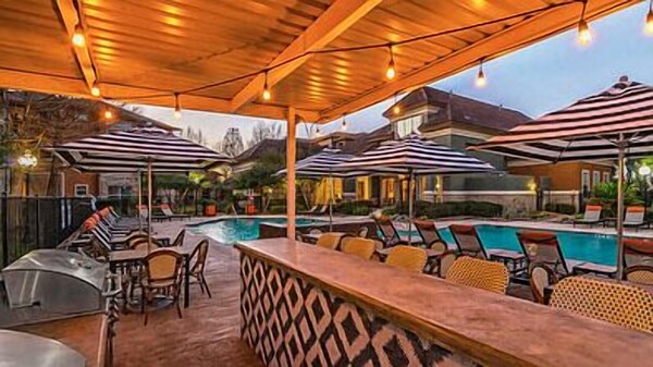 Landing At Residences At River Park West - 1 Bedroom In Riverpark West - Richmond, TX