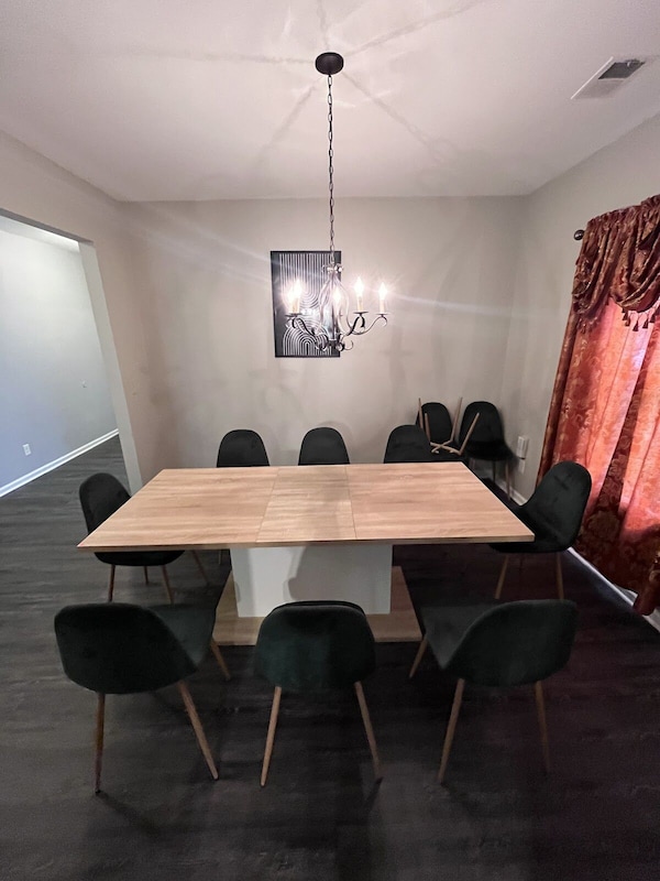 Opuluxe Pearhaven Relaxation Rentals - Gainesville, GA