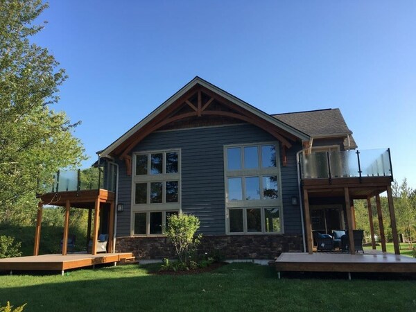 3 + Bed 2 Bath Villa On Lake Muskoka - 브레이스브릿지