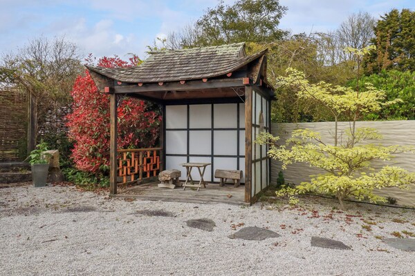 Moonlight, Pet Friendly, With A Garden In Truro - Tregony